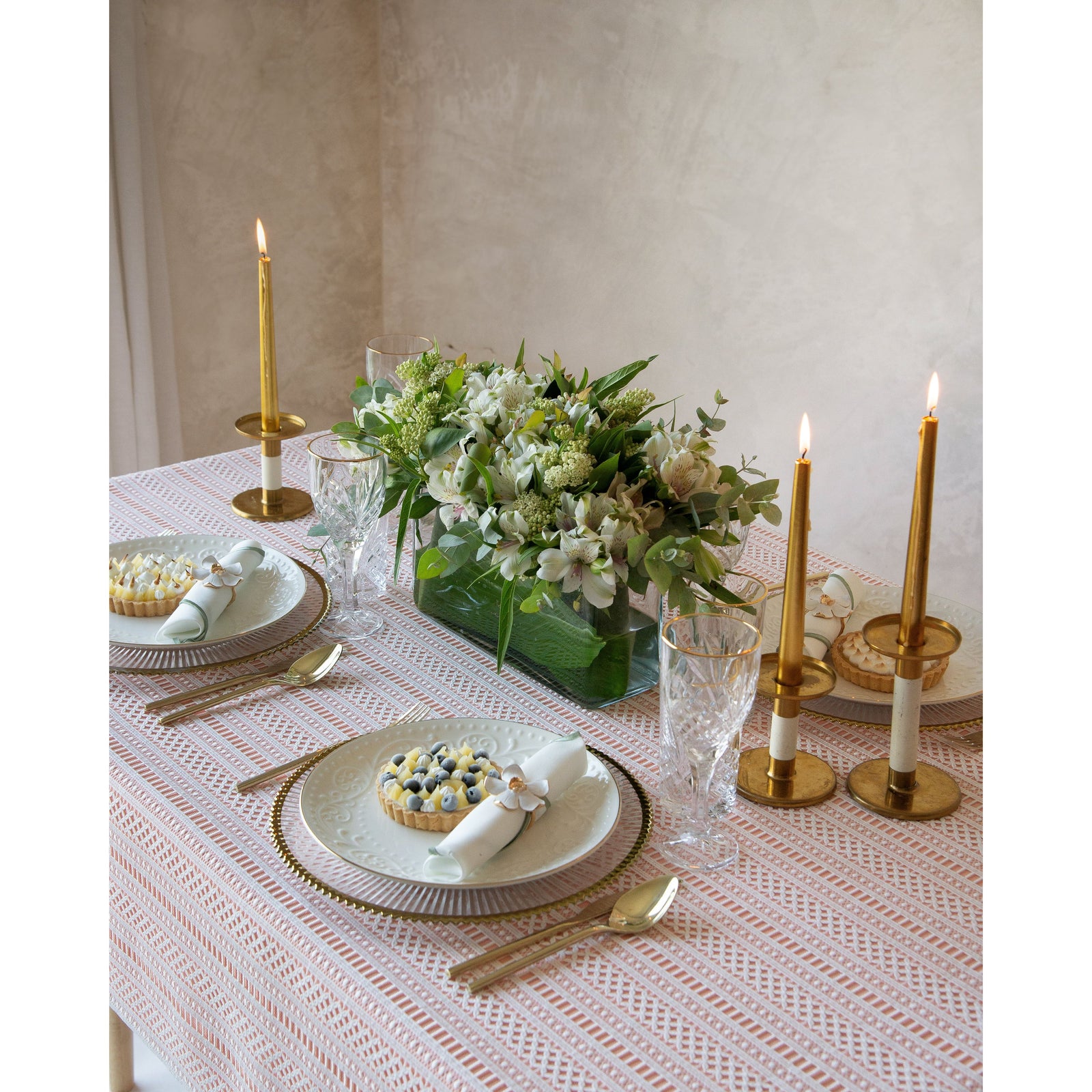 Loressa Tablecloth – Linen Loft
